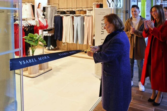 Ysabel Mora abre su primera tienda física - Portal de Xàtiva